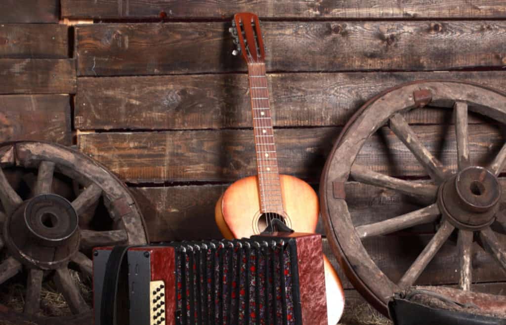 Maintaining Your Acoustic Guitar - Real Guitar Lessons by Tomas Michaud